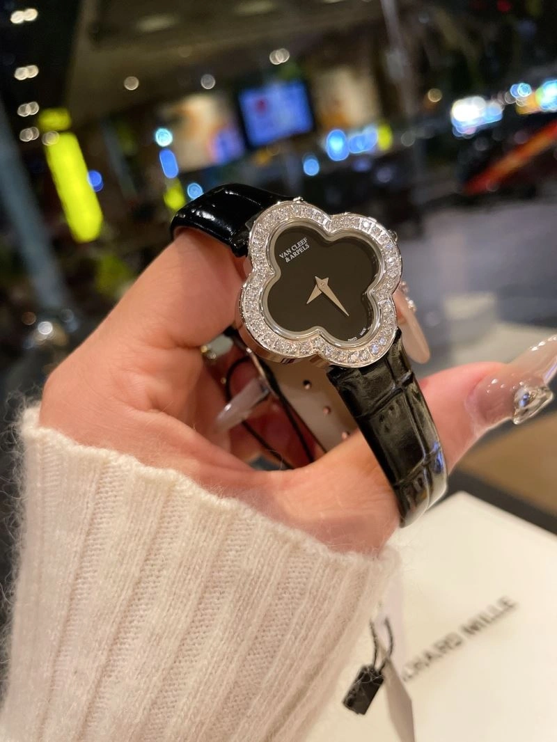 Cut-rate VAN CLEEF ARPELS Watches