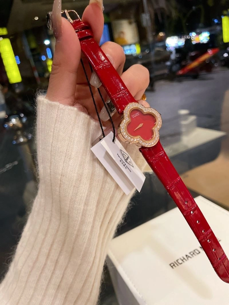 Bargain VAN CLEEF ARPELS Watches