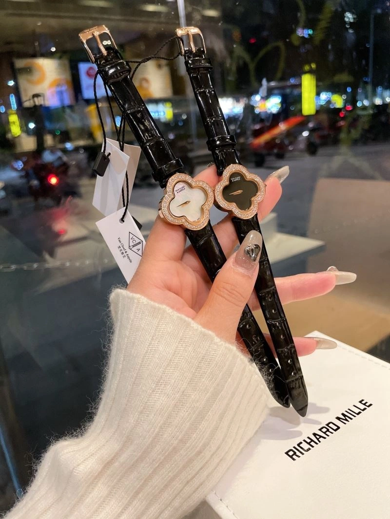 Bargain VAN CLEEF ARPELS Watches