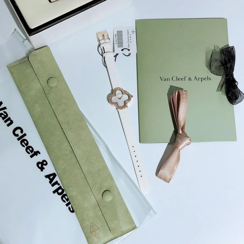VAN CLEEF ARPELS Watches