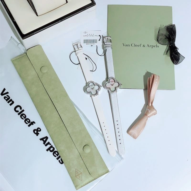 VAN CLEEF ARPELS Watches