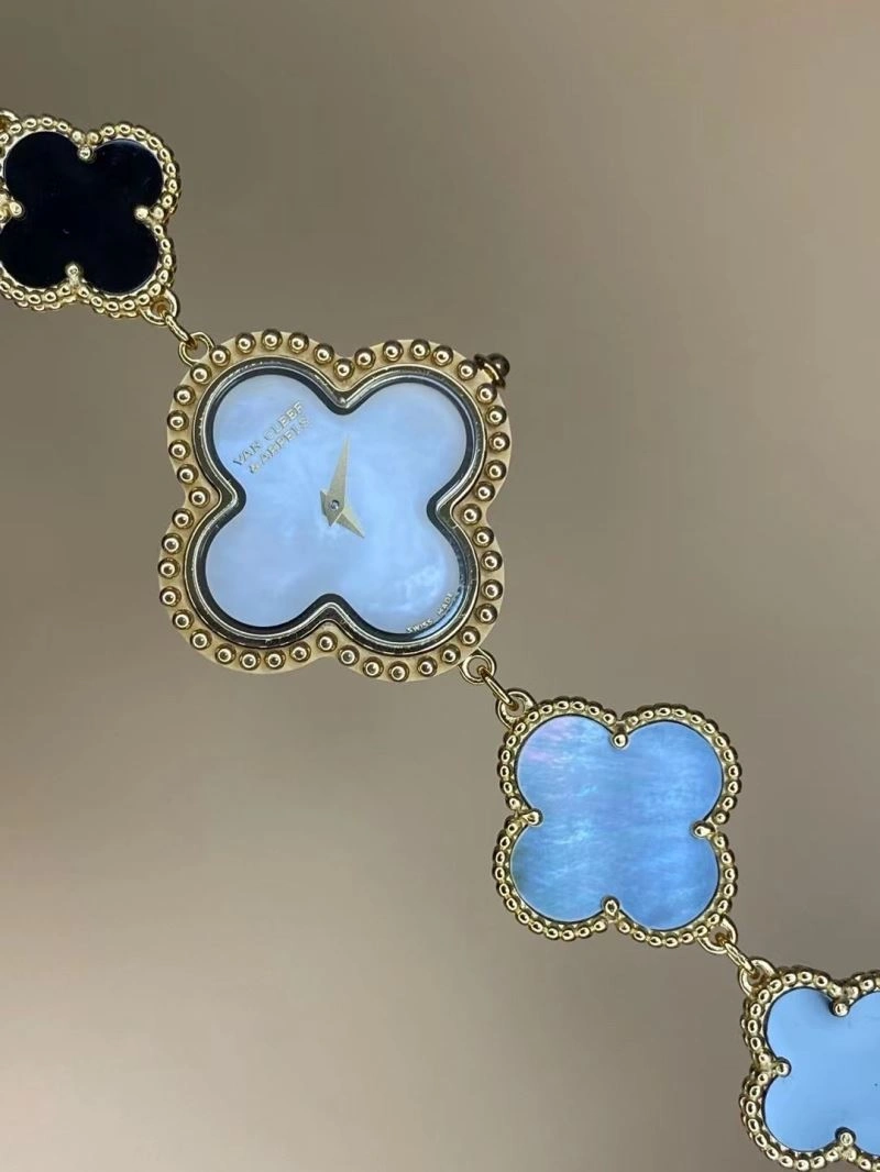 Factory-made VAN CLEEF ARPELS Watches