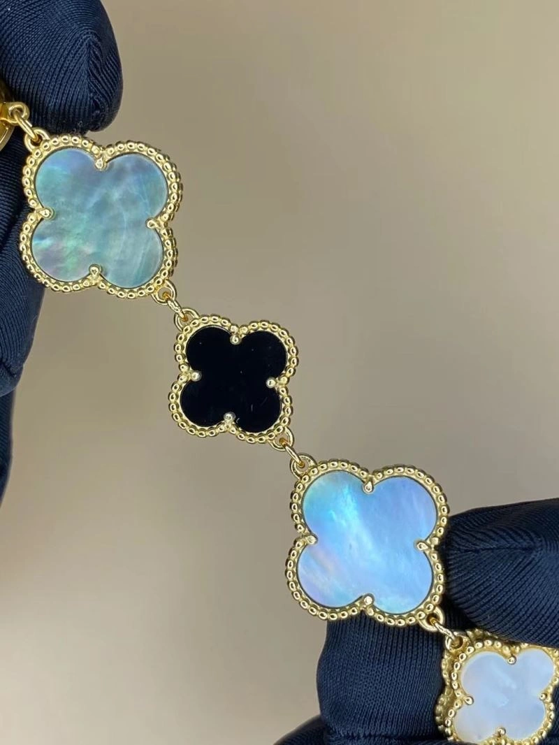 Brand-authenticated VAN CLEEF ARPELS Watches