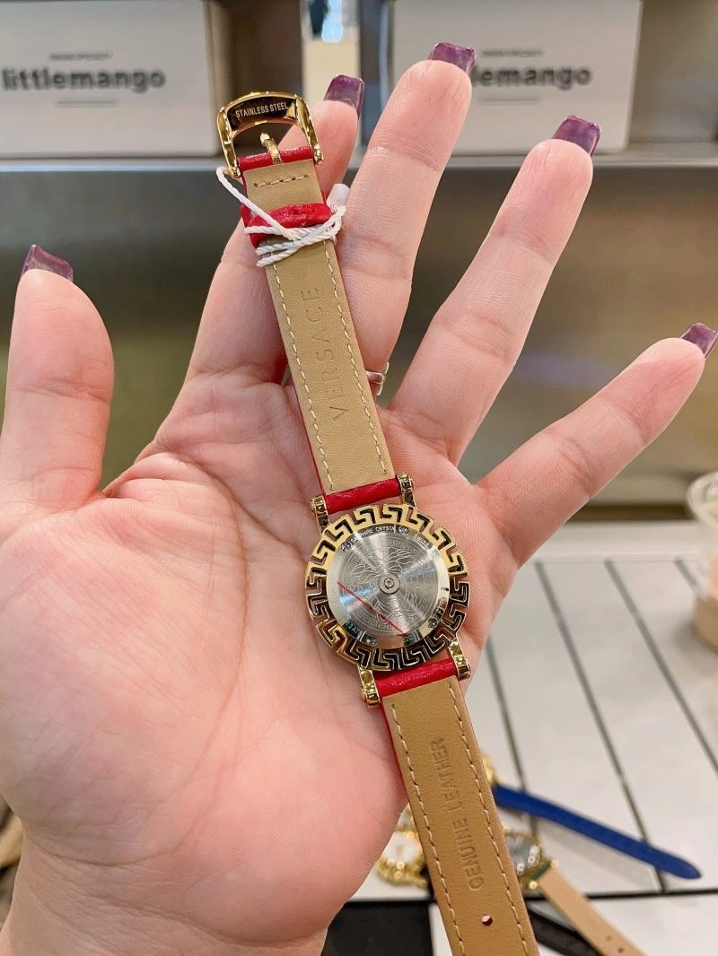 Low-cost VERSACE Watches