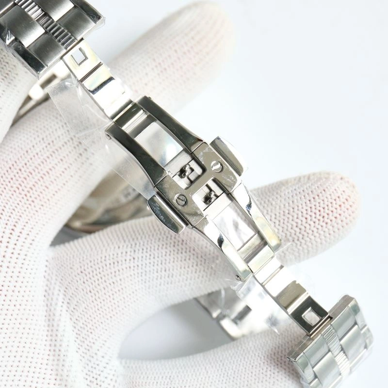 Indistinguishable VIVIENNE WESTWOOD Watches