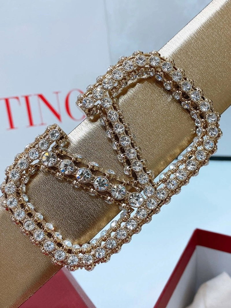 Top match Valentino Belts