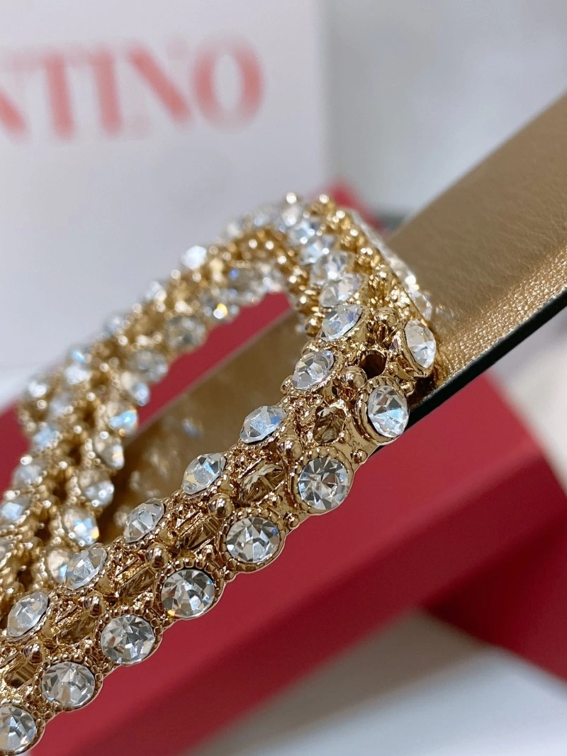 Top match Valentino Belts