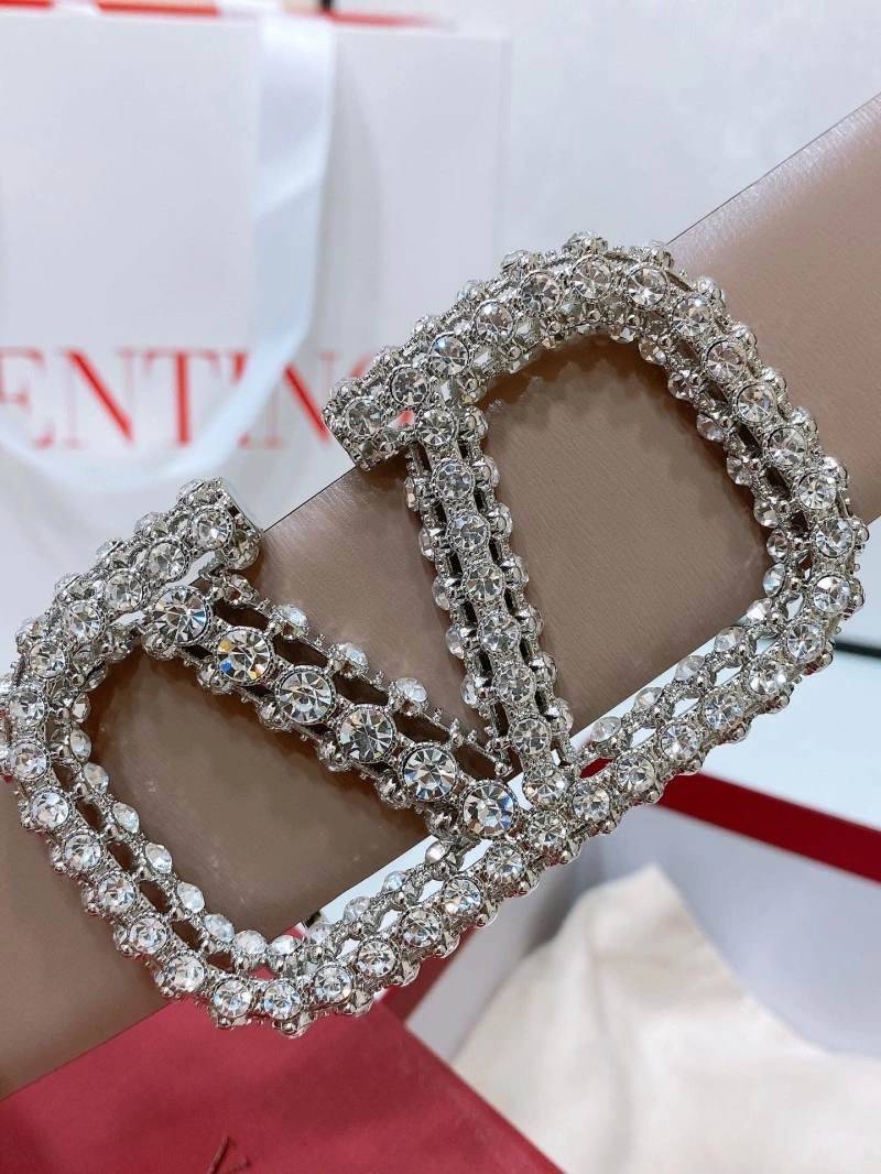 Bargain Valentino Belts