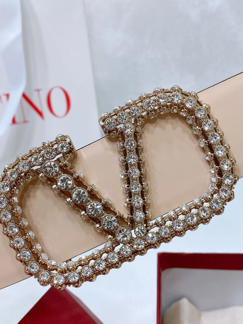 Cut-rate Valentino Belts