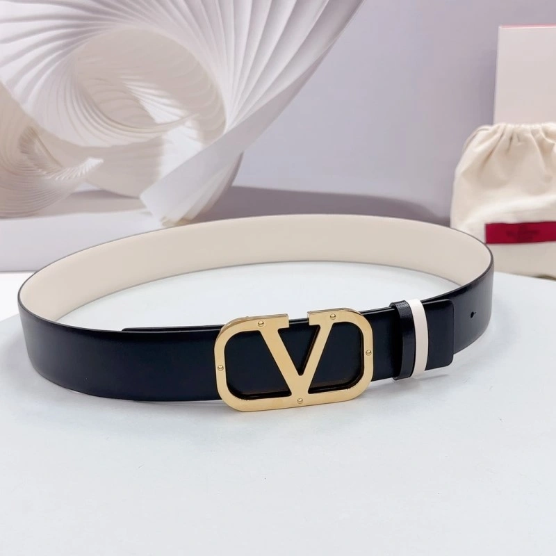 Low-cost Valentino Belts