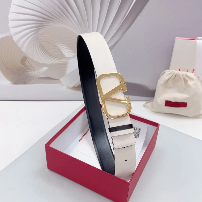 Low-cost Valentino Belts