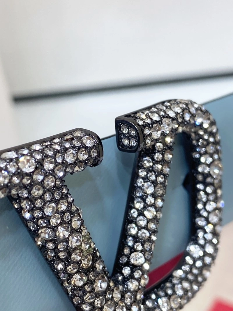 Bargain Valentino Belts
