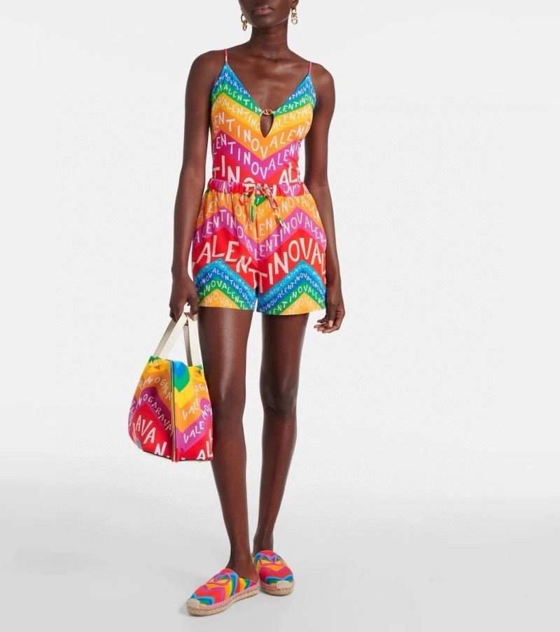 1:1 copy Valentino Bikins