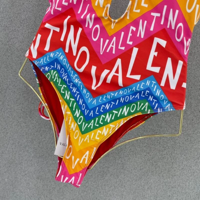 1:1 copy Valentino Bikins