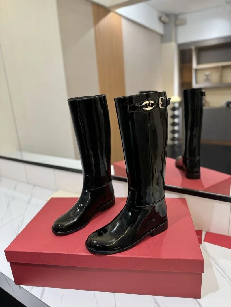 High fidelity Valentino Boots