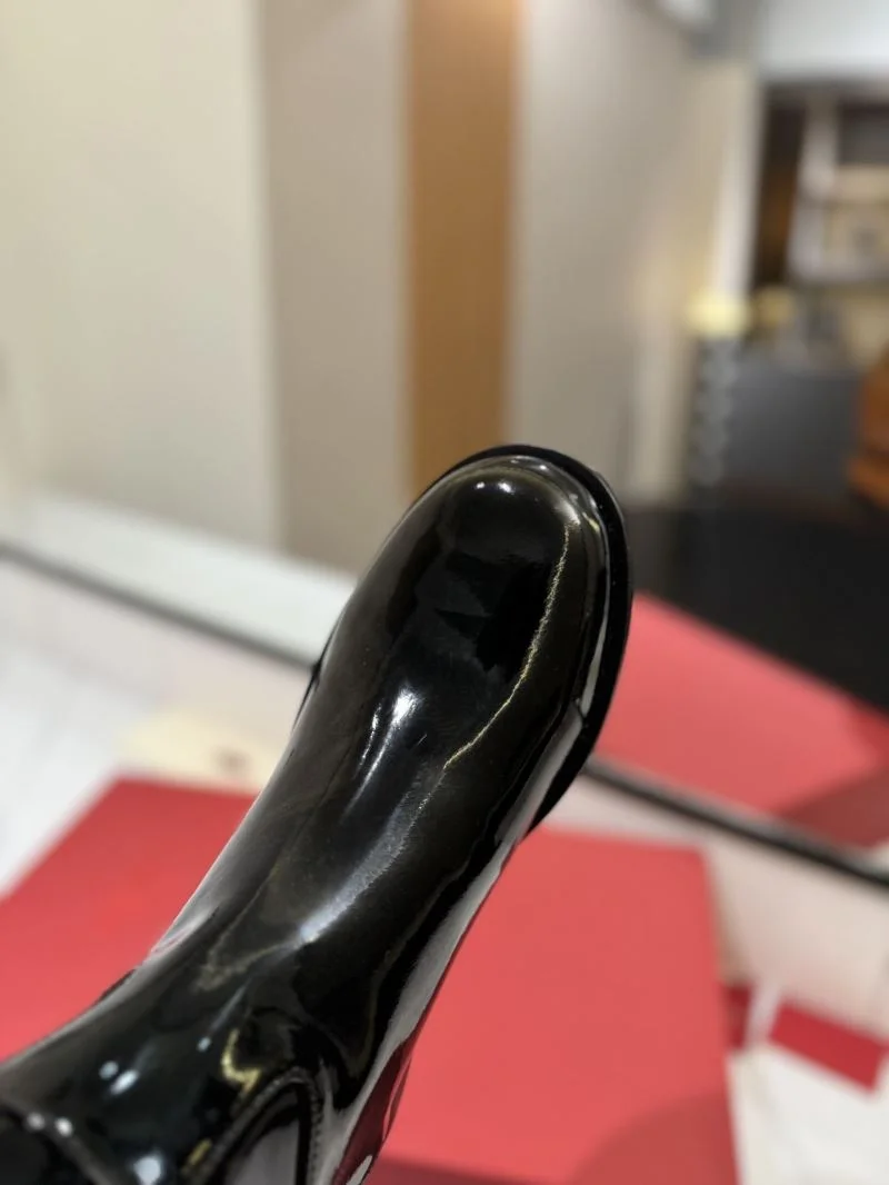 High fidelity Valentino Boots