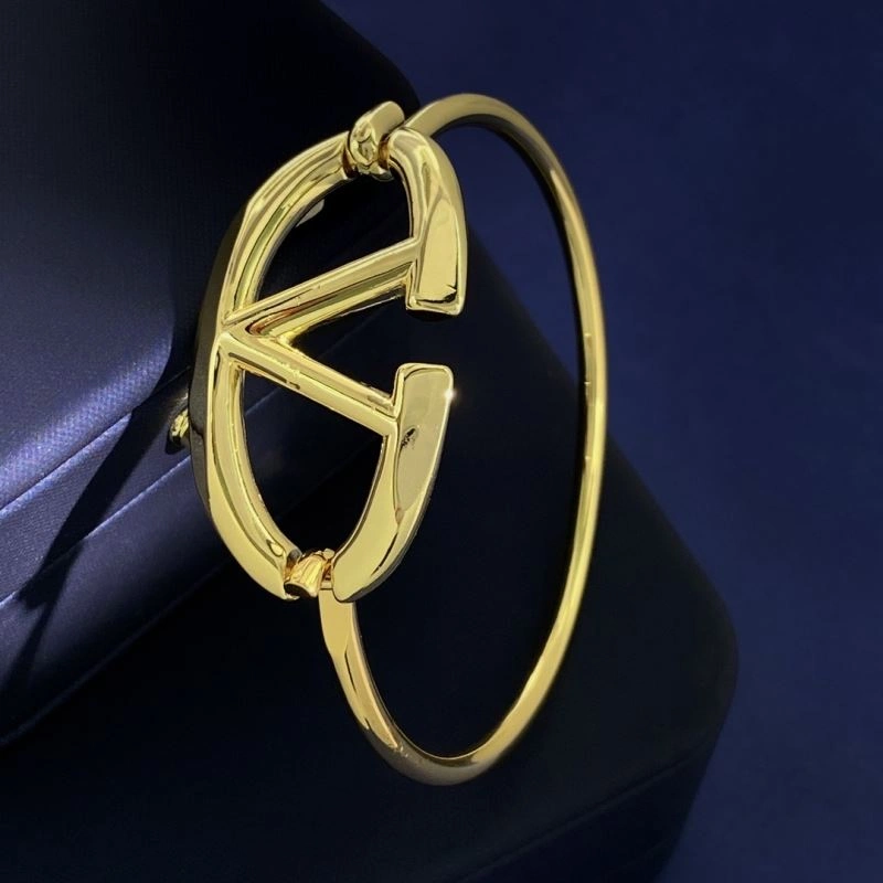 Cut-rate Valentino Bracelets