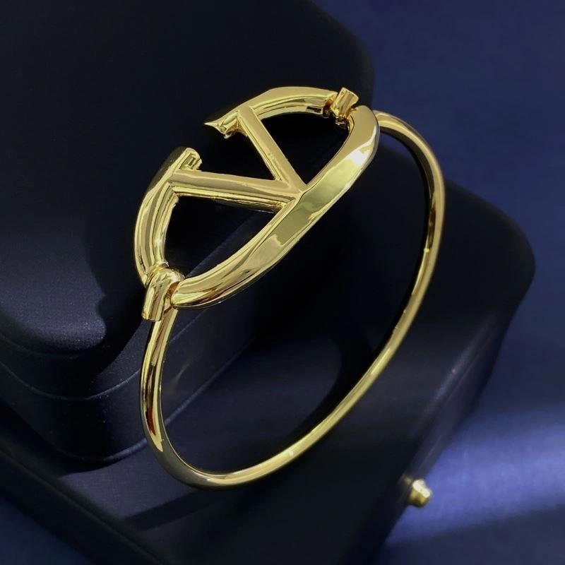 Cut-rate Valentino Bracelets