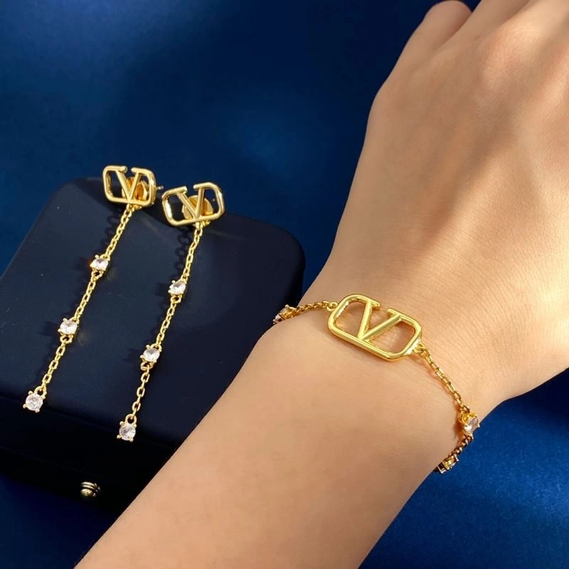 Factory-made Valentino Bracelets
