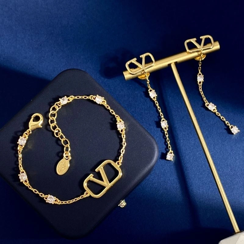 Factory-made Valentino Bracelets
