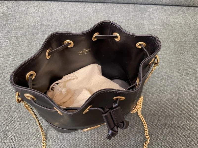 Top match Valentino Bucket Bags