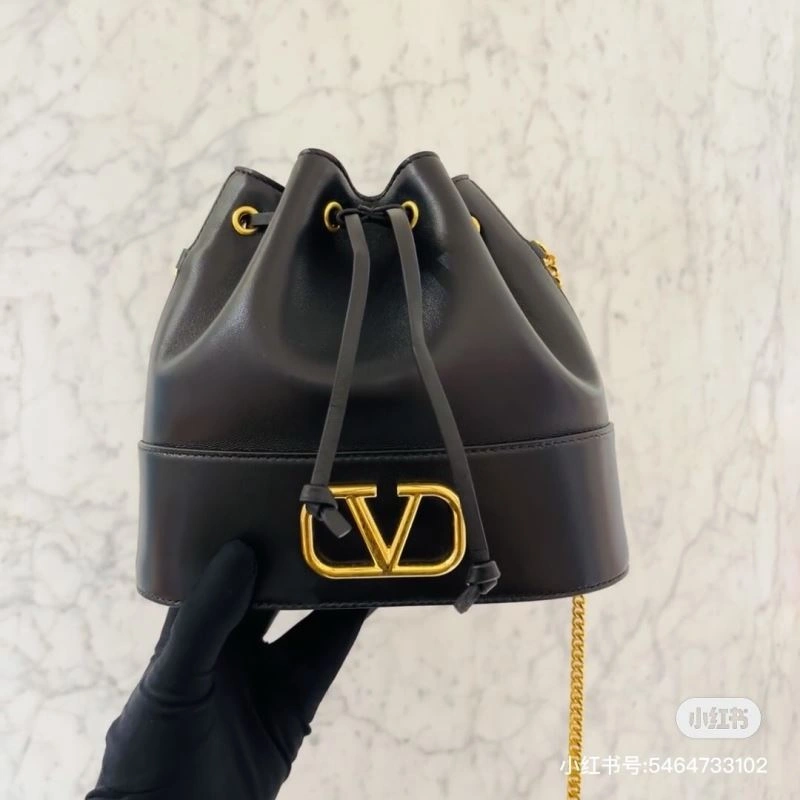 Top match Valentino Bucket Bags