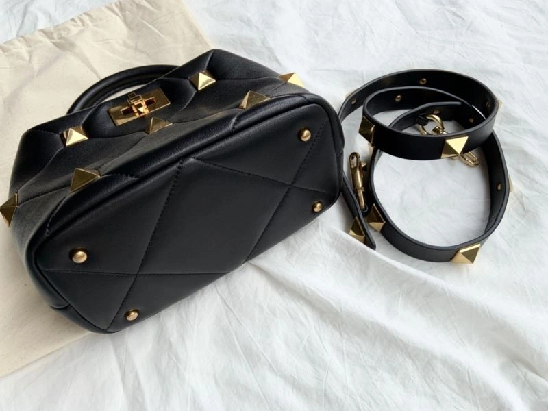Economical Valentino Bucket Bags