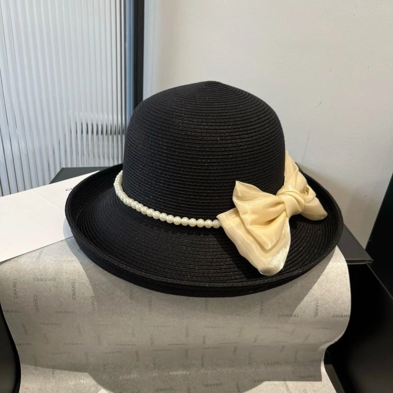 Top match Valentino Caps
