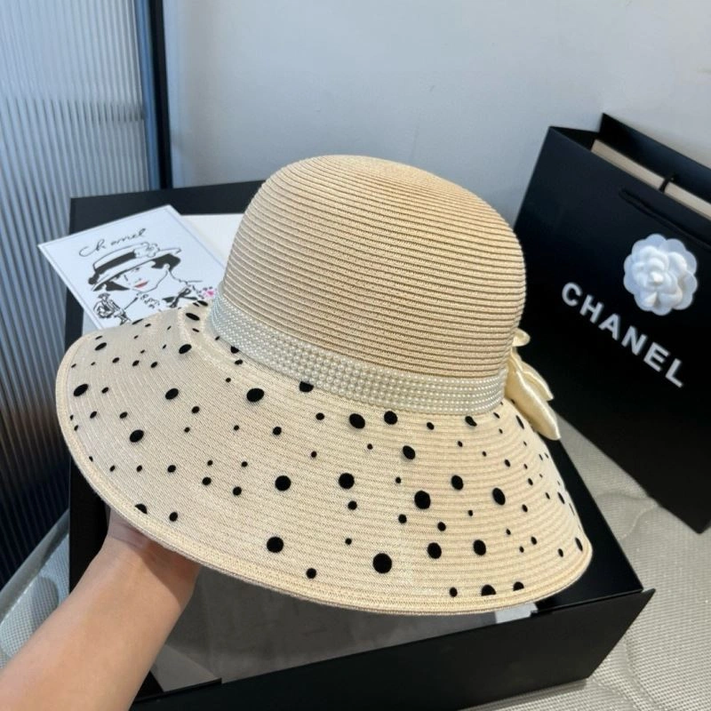 Mirror quality Valentino Caps