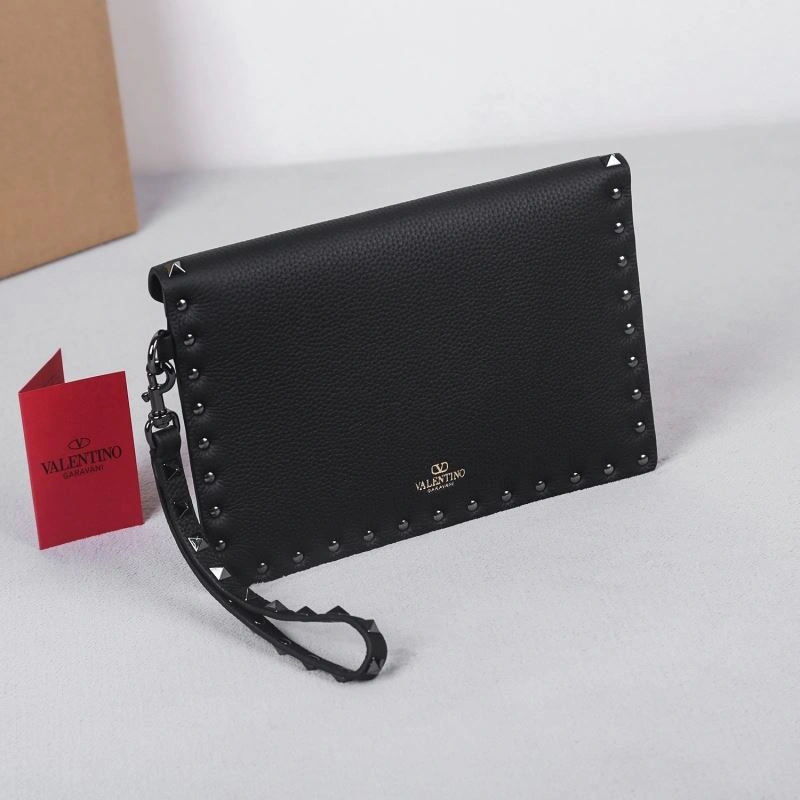 Top match Valentino Clutch Bags
