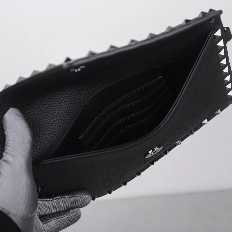 Top match Valentino Clutch Bags
