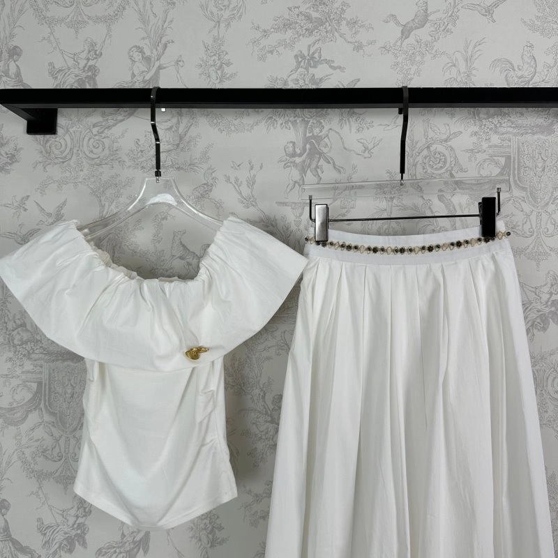 Reasonably priced Valentino Dress Suits