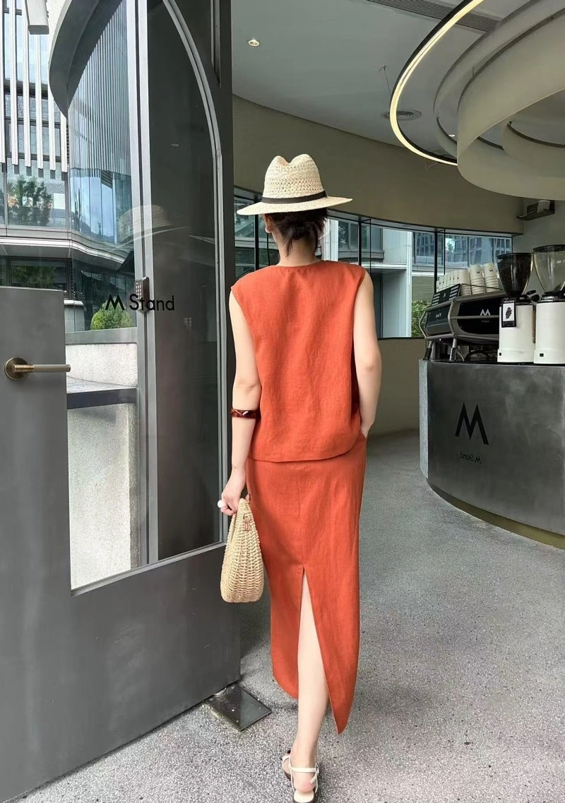 Inexpensive Valentino Dress Suits