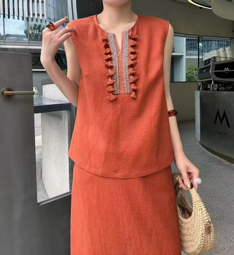 Inexpensive Valentino Dress Suits