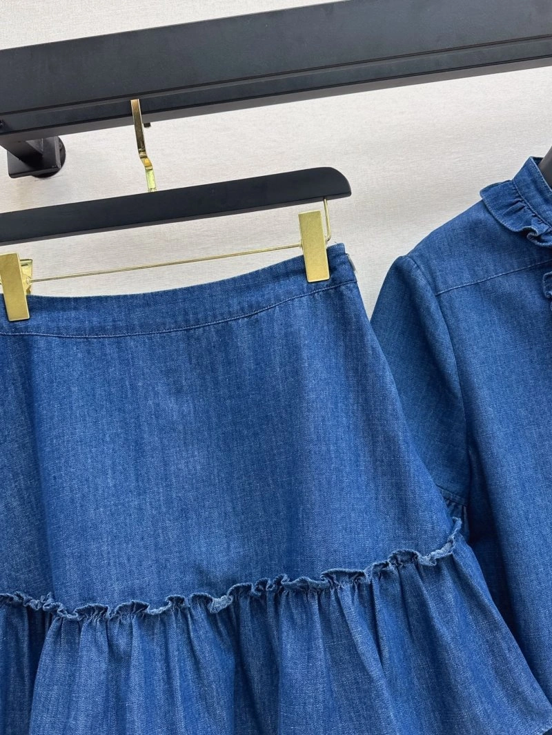 1:1 copy Valentino Dress Suits