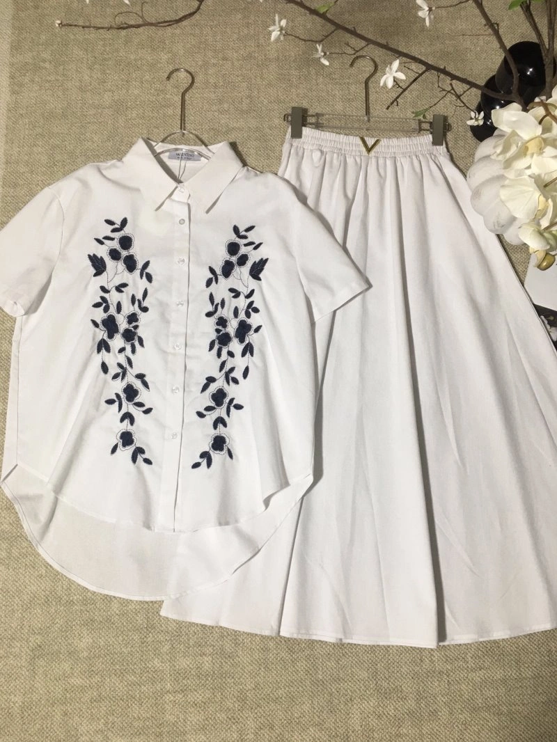Top match Valentino Dress Suits