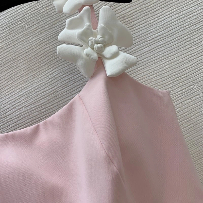 High fidelity Valentino Dress Suits