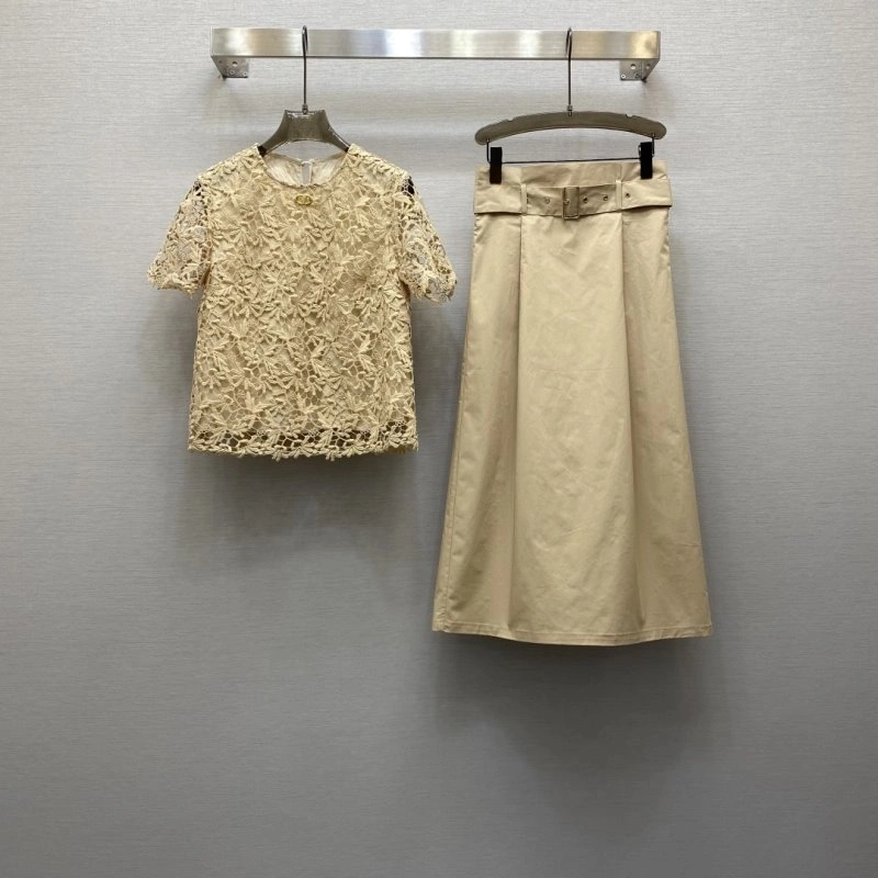 High accuracy Valentino Dress Suits