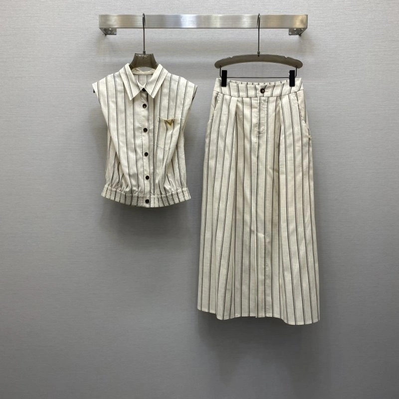 Exact replica Valentino Dress Suits