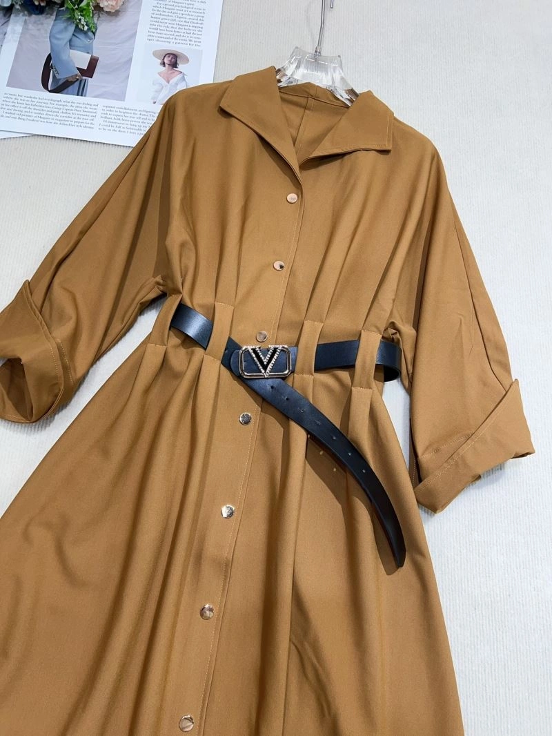 Accurate model Valentino Dress