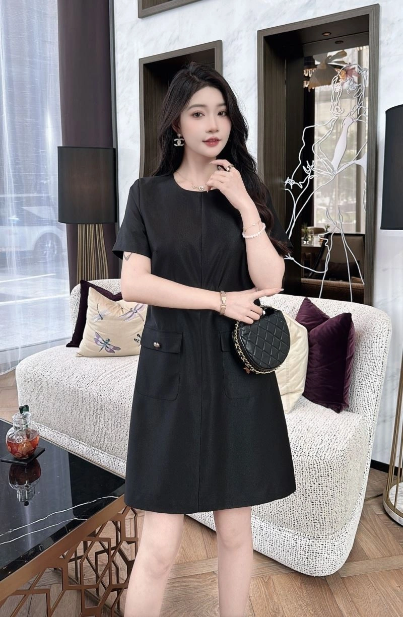 Inexpensive Valentino Dress