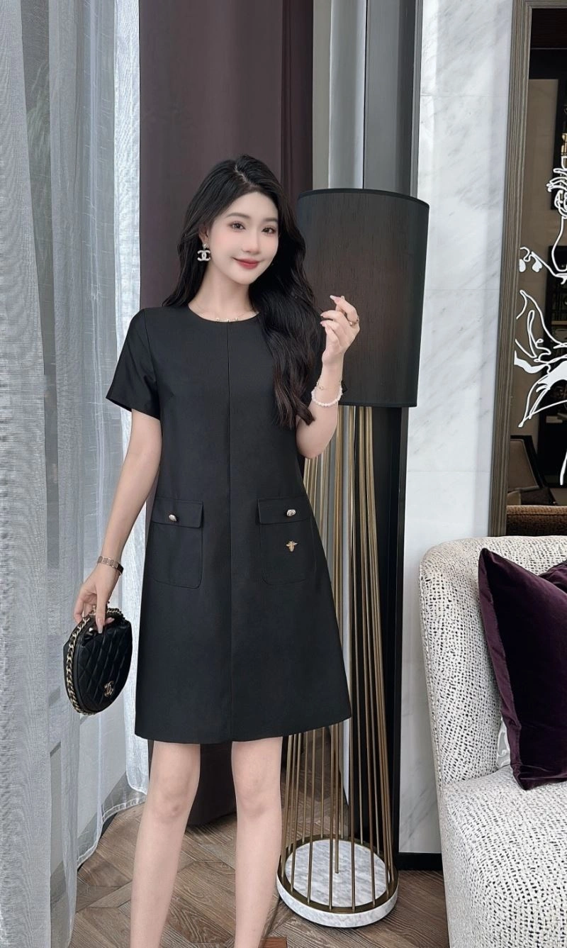 Inexpensive Valentino Dress