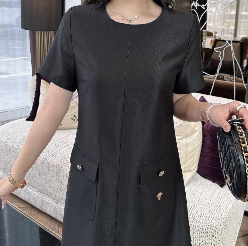 Inexpensive Valentino Dress