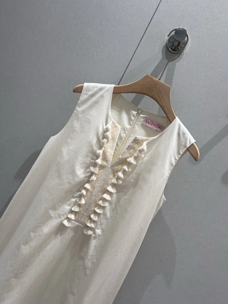 Inexpensive Valentino Dress