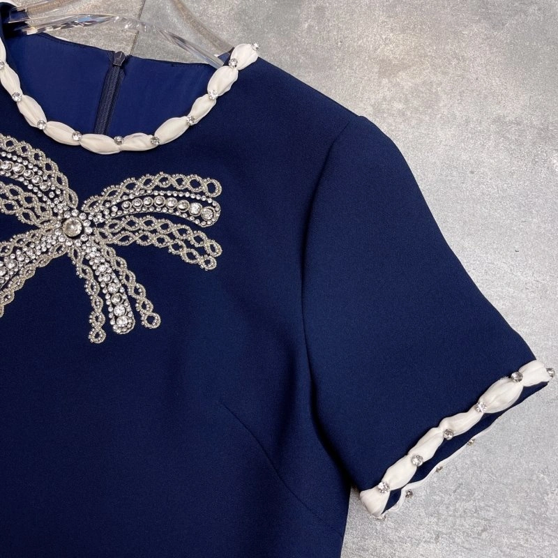 Accurate model Valentino Dress