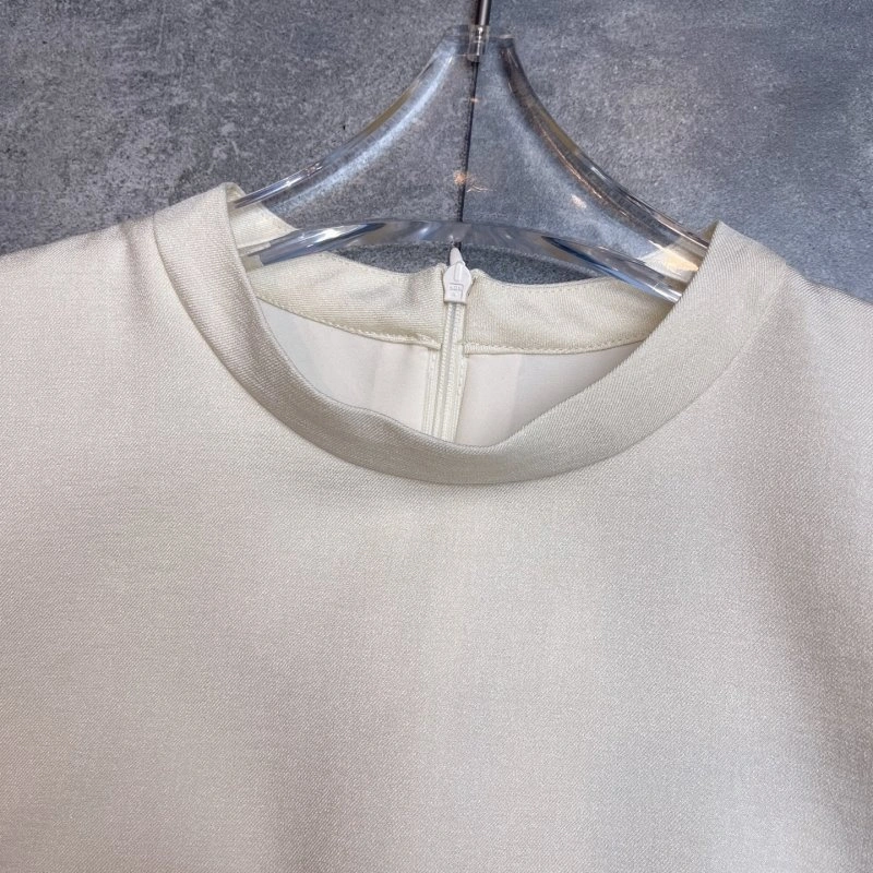 Inexpensive Valentino Dress