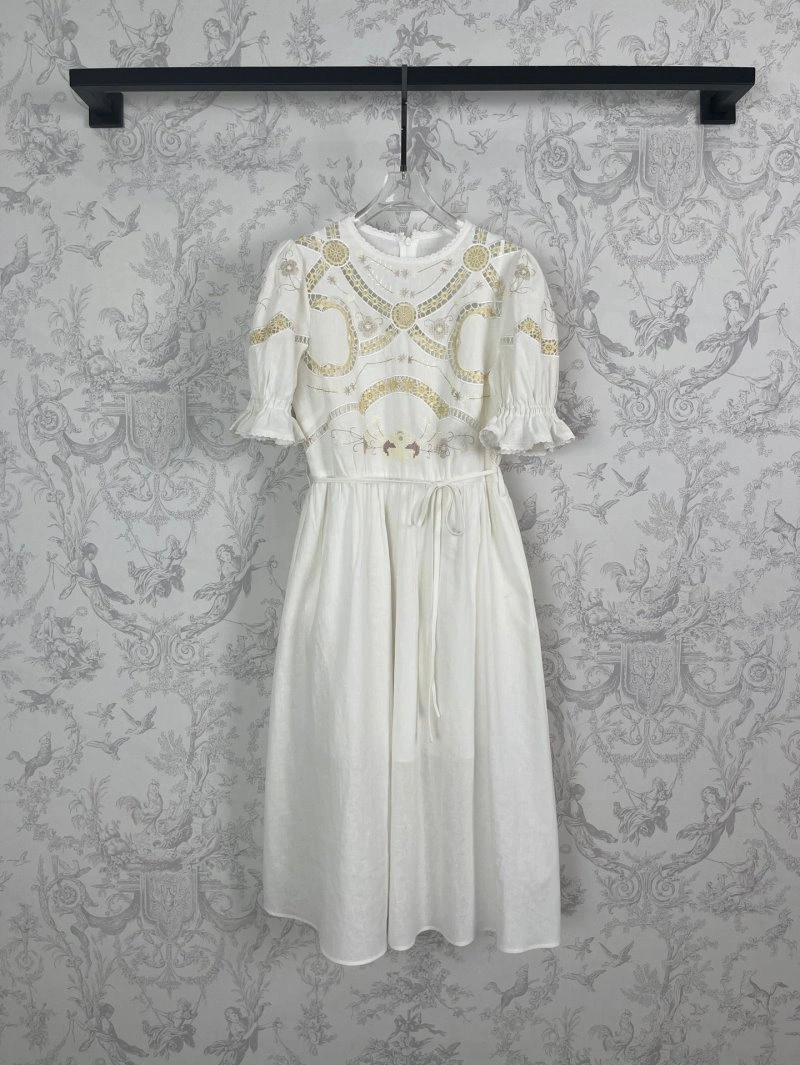 Low-cost Valentino Dress