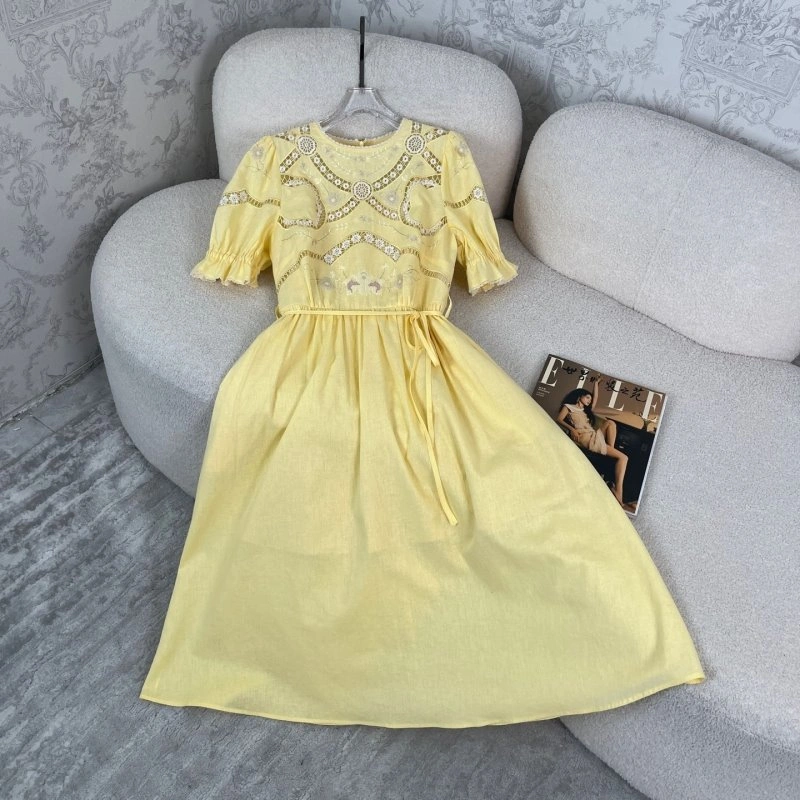 Low-cost Valentino Dress