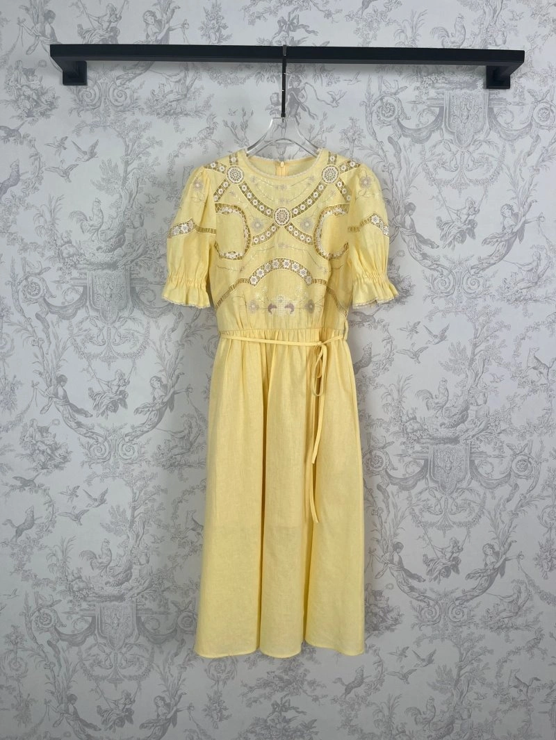 Low-cost Valentino Dress