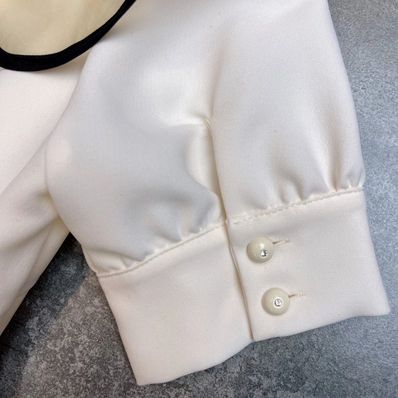 Low-cost Valentino Dress